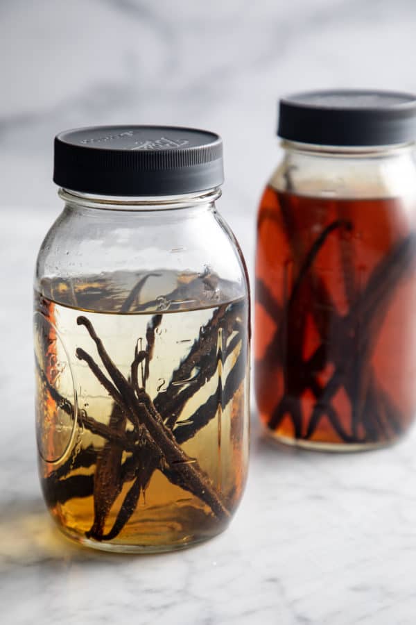 How to Make Homemade Vanilla Extract | My Baking Addiction