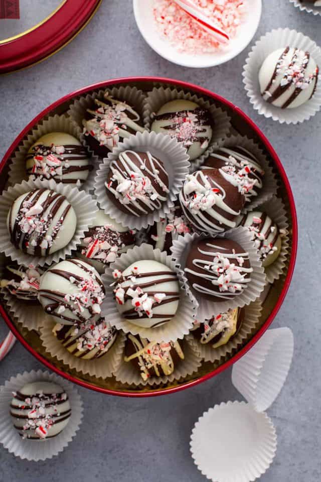 Peppermint Oreo Balls (Easy and Festive!) | My Baking Addiction