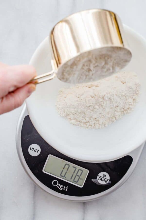 How To Measure Flour Accurately | My Baking Addiction