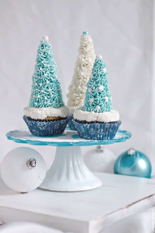 15 Festive Christmas Cupcakes