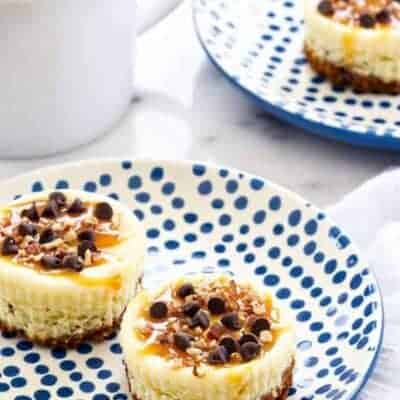 Turtle Cheesecake Cookie Cups - My Baking Addiction
