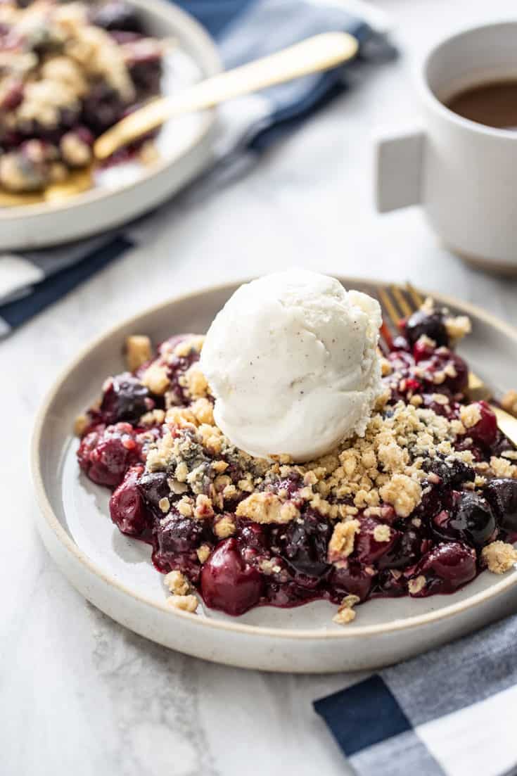 Cherry Crisp (Made with homemade pie filling) - My Baking Addiction