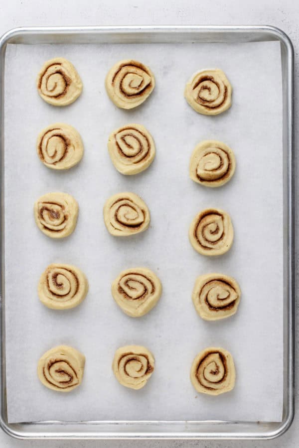 Mini Cinnamon Rolls - My Baking Addiction