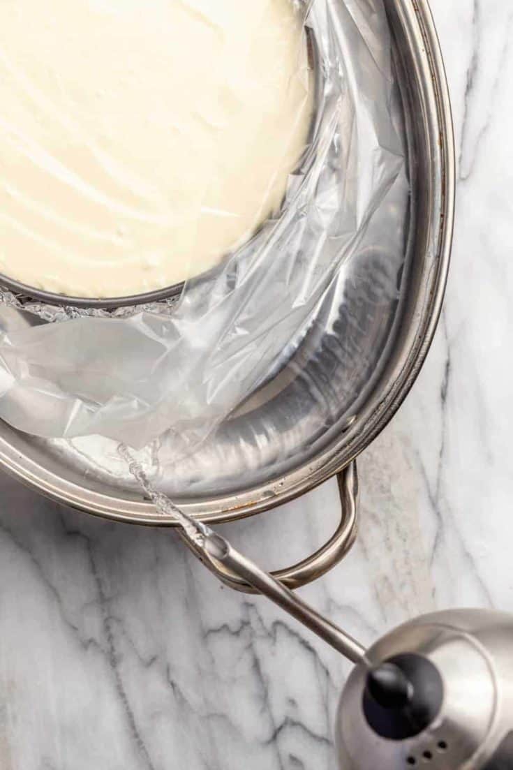 How to Bake Cheesecake in a Water Bath - My Baking Addiction