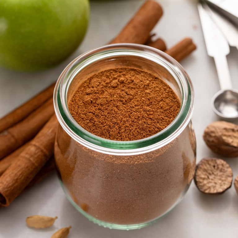 Homemade Apple Pie Spice | My Baking Addiction