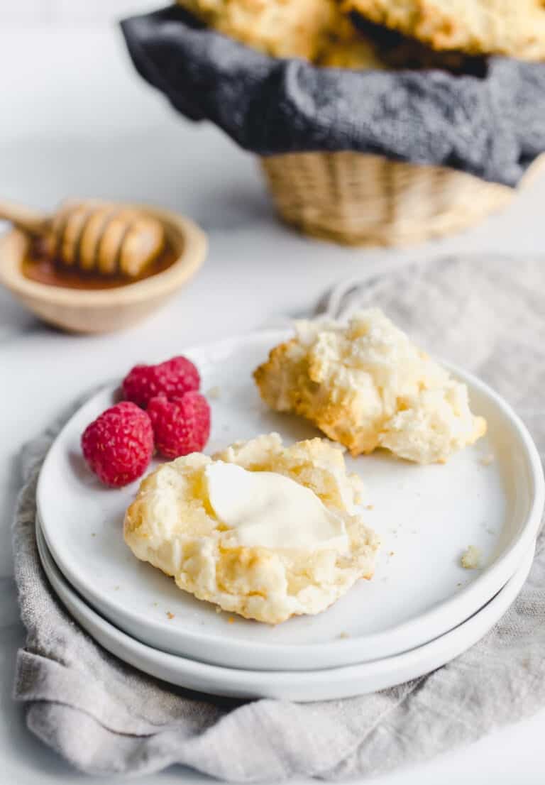 Bisquick Biscuits (Quick and Easy!) - My Baking Addiction