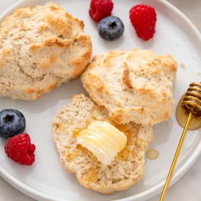 Bisquick Biscuits (Quick and Easy!) - My Baking Addiction