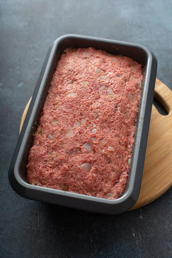 Easy Meatloaf (A family dinner classic!) - My Baking Addiction