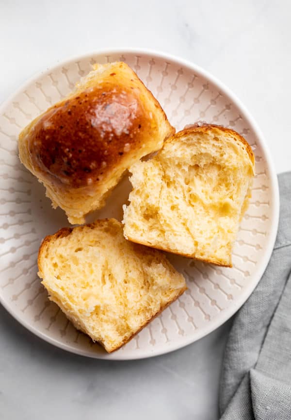 Cheddar Dinner Rolls - My Baking Addiction