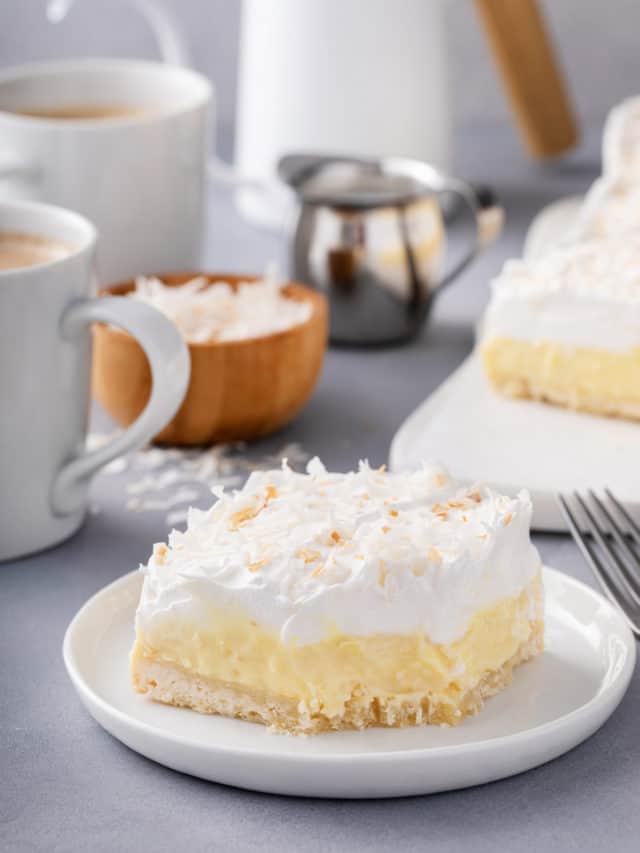 Easy Coconut Cream Bars - My Baking Addiction