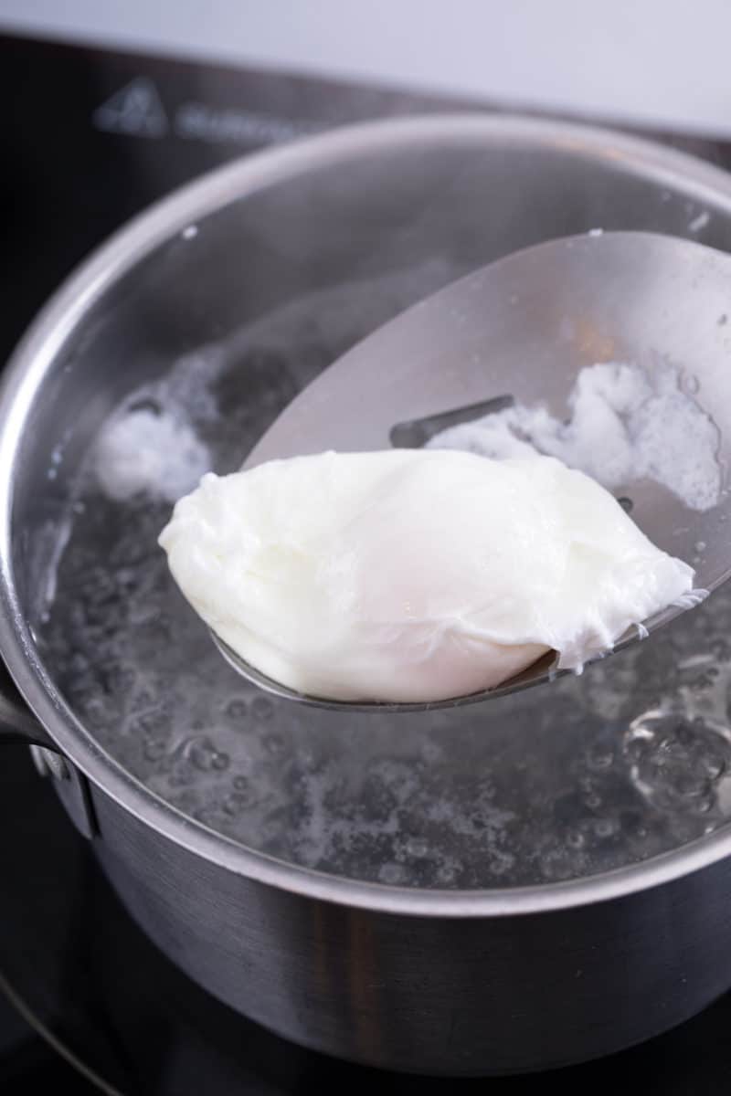 How to Poach Eggs - My Baking Addiction