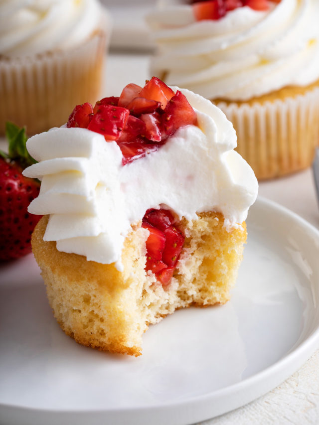 Strawberry Shortcake Cupcakes - My Baking Addiction