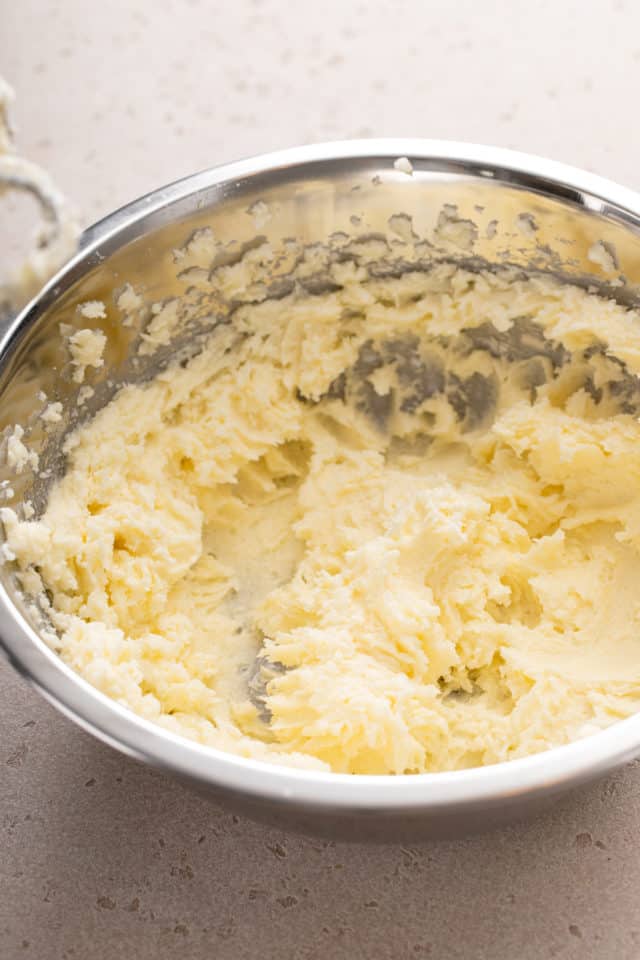 How to Cream Butter and Sugar - My Baking Addiction