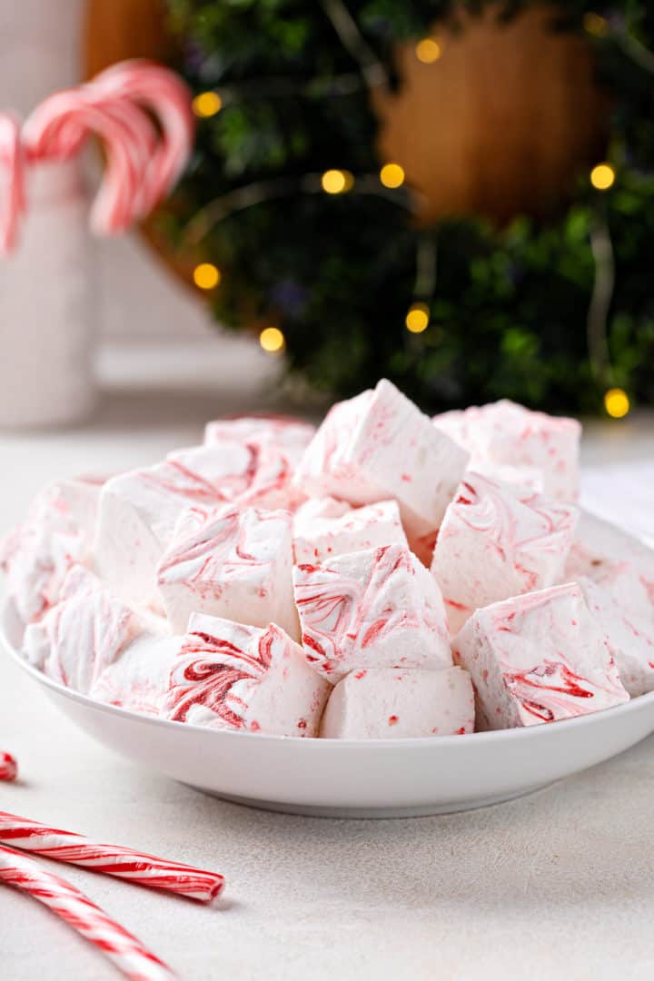 Peppermint Marshmallows - My Baking Addiction