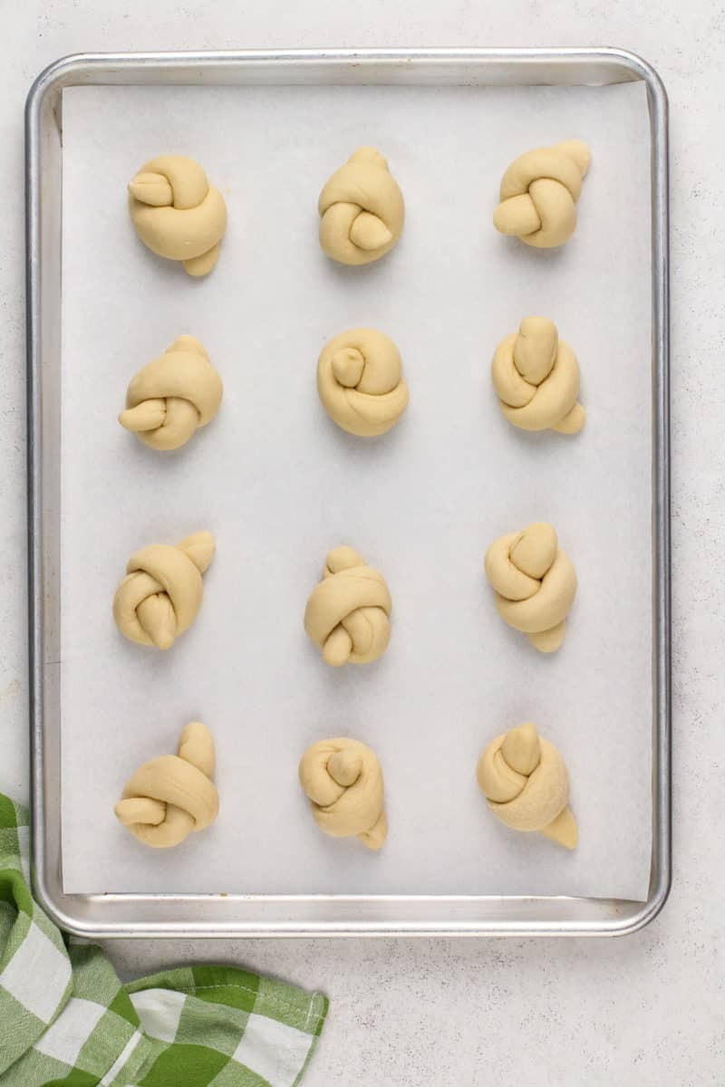 The Best Garlic Knots