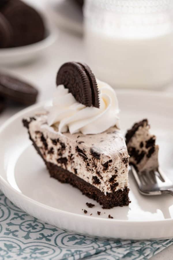 Oreo Pie (No bake!) - My Baking Addiction