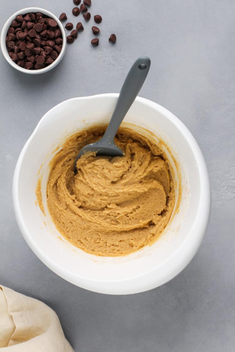 Chocolate Chip Cookie Bars - My Baking Addiction