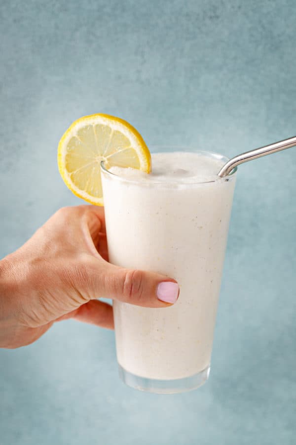 Frosted Lemonade (Copycat Recipe!) - My Baking Addiction